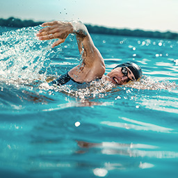 In Synch with the Sea: Follow Your Every Stroke - and Every Step